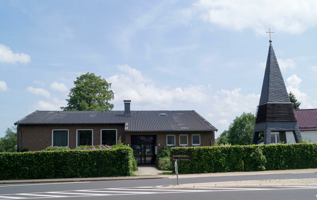 Dini dernekler Gemeindehaus Lammersdorf - Evangelische Kirchengemeinde Monschauer Land, Kuzey Ren‑Vestfalya, foto