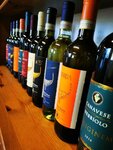 Cantina Erbaluce di Caluso (Piedmont, Provincia di Torino, Piazza Giuseppe Mazzini, 4), şarap ve içki toptan satışları  Piyemonte'den