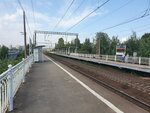 Novaya Okhta Station (Saint Petersburg, Kalininskiy District, munitsipalny okrug № 21), tren istasyonu  Saint‑Petersburg'dan
