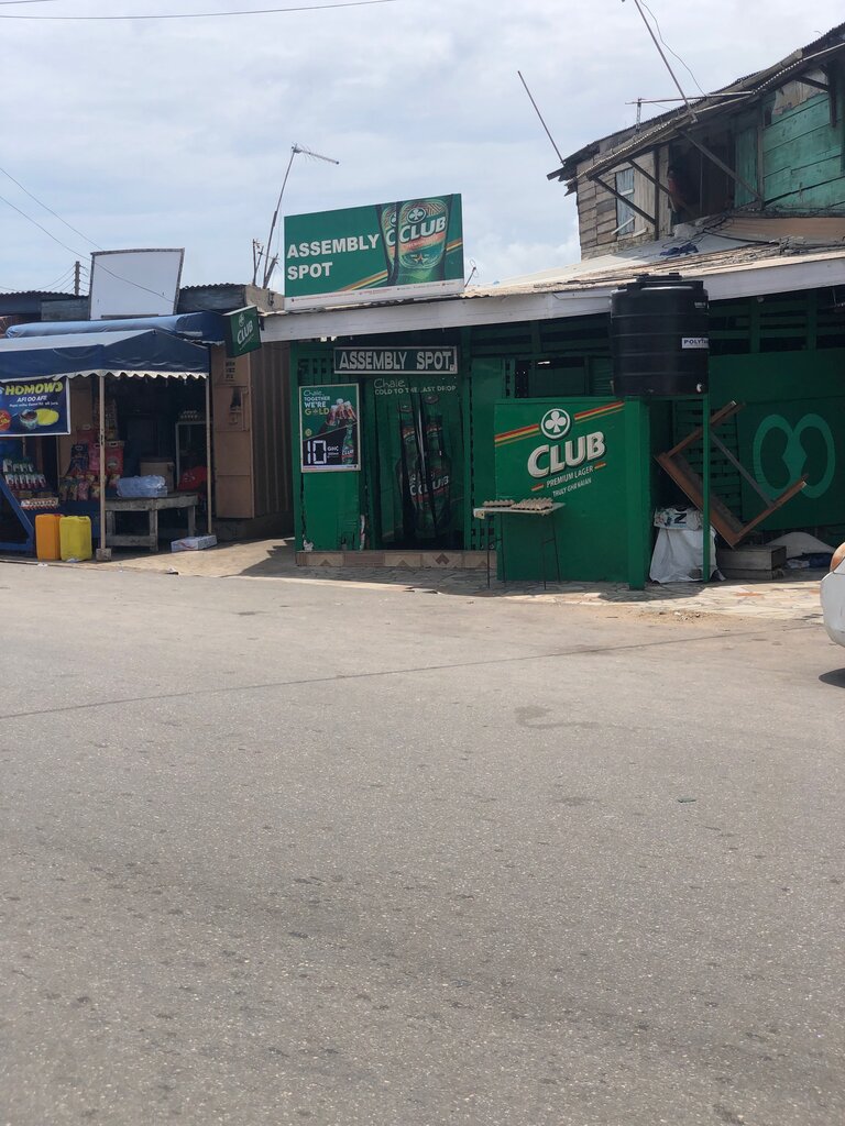 Bar Assembly Spot, Akra, foto