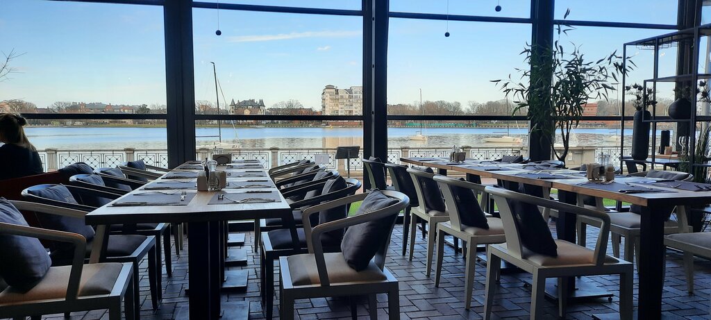 Restoran Si M patio, Kaliningrad, foto