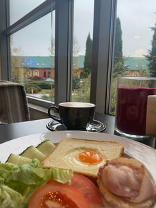 Аристократ (Klenovaya ulitsa No:25А, Beloozyorskiy), restoran  Belooziorski'den