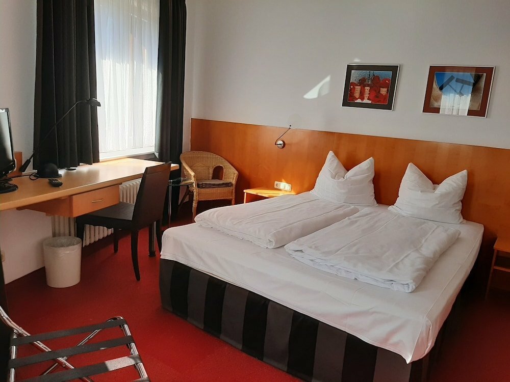 Otel Sleep & Go! self-service rooms, Renanya‑Palatinate, foto