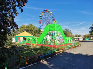 парк культуры и отдыха Улыбка (Novosibirsk Region, Kuybyshev, park kultury i otdykha Ulybka), kültür ve eğlence parkları  Kuybyshev'den