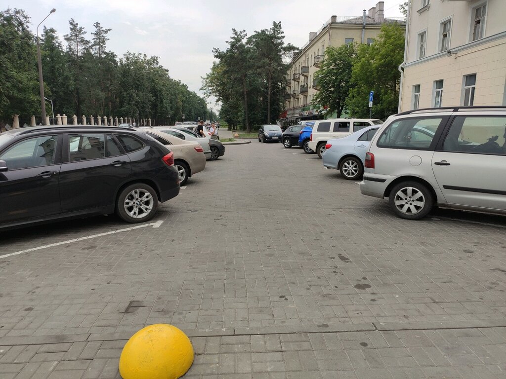 Otoparklar Car park, Minsk, foto