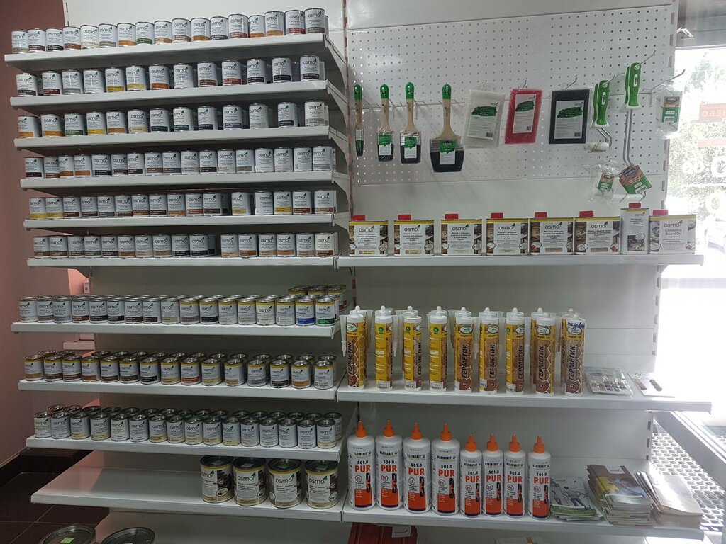 Boya ve cila malzemeleri üretim ve satış yerleri Master-Color.ru, Tomsk, foto