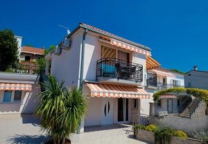 Alen 1 - A3 (Primorje-Gorski Kotar County, Crikvenica), otel