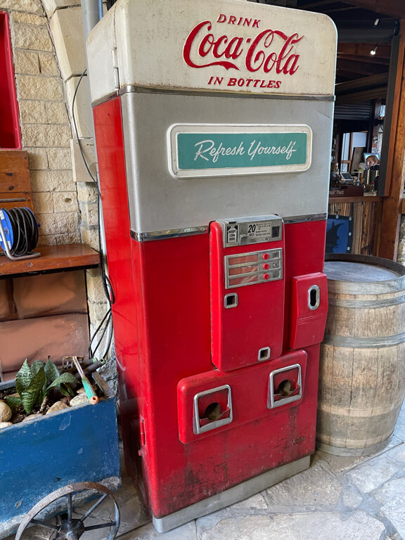 Turistik yerler старый автомат Coca-Cola, Limassol, foto