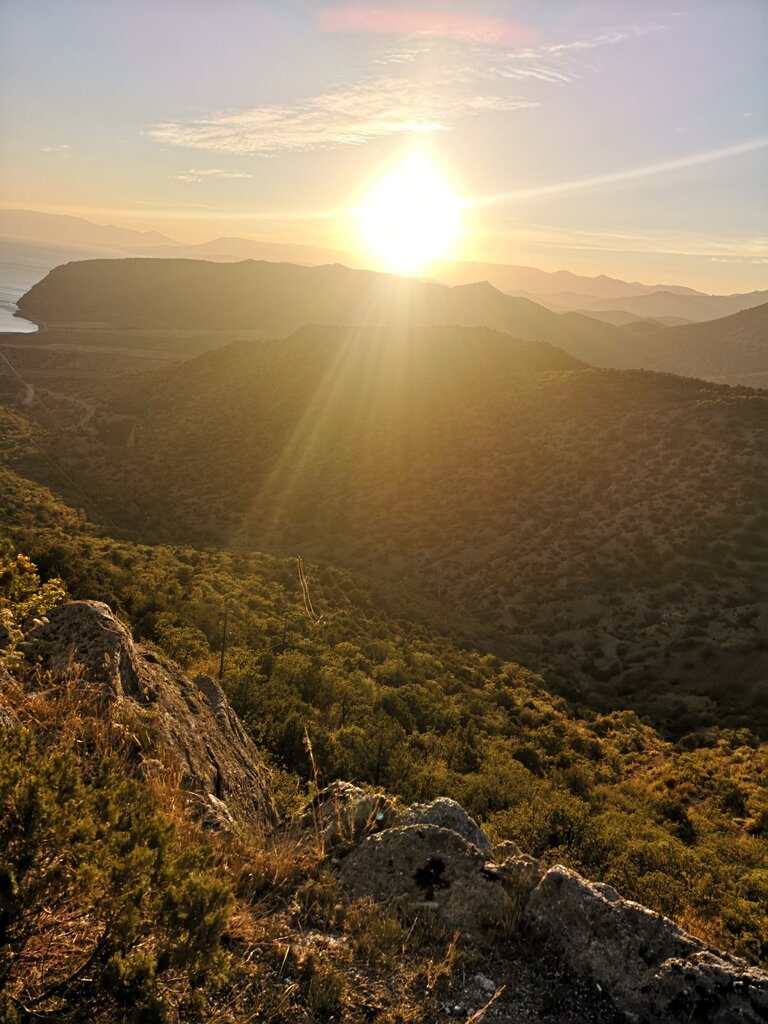 Dağ zirvesi Гора Тильки-Кая, Kırım Cumhuriyeti, foto
