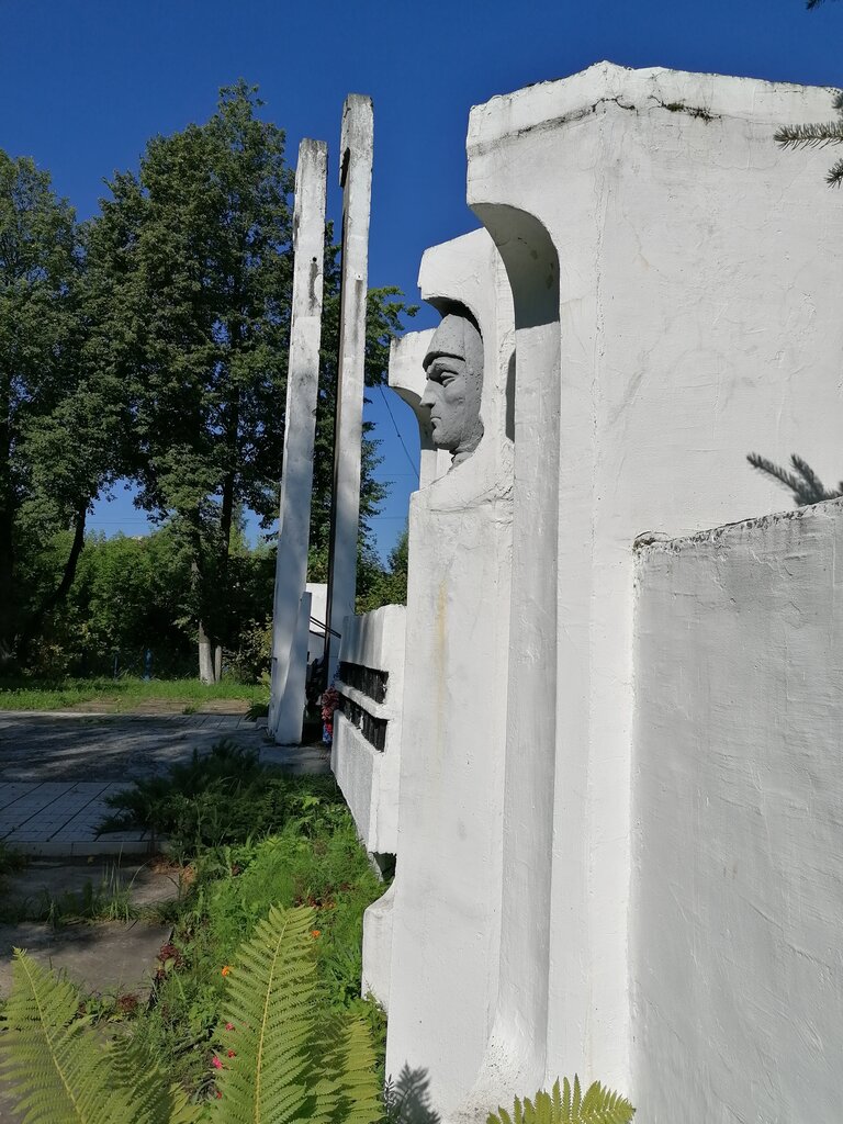 Anıt, heykel Вечная слава павшим героям, Tverskaya oblastı, foto