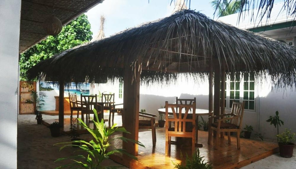 Otel New Breeze Thoddoo Inn, Kuzey Ari, foto