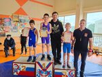 Ледовый дворец (Pervomayskaya ulitsa No:55А), çok amaçlı spor tesisleri  Isilkul'dan