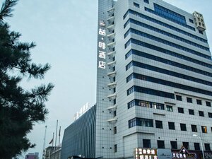 James Joyce Coffetel·Qinhuangdao People's Square Wenhua Road (Hebei Province, Prefectural level city of Qinhuangdao), otel  Qinhuangdao'dan