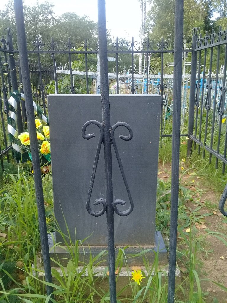 Anıt, heykel Братская могила, Pskovskaya oblastı, foto