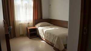 Hotel (Dolgaya ulitsa No:1), otel  Nijni Tagil'den