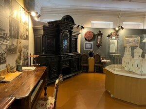 Gorodskoy muzey imeni N.I. Dubravitskogo (ulitsa Kirova No:4), müzeler ve sanat galerileri  Bologoe'den