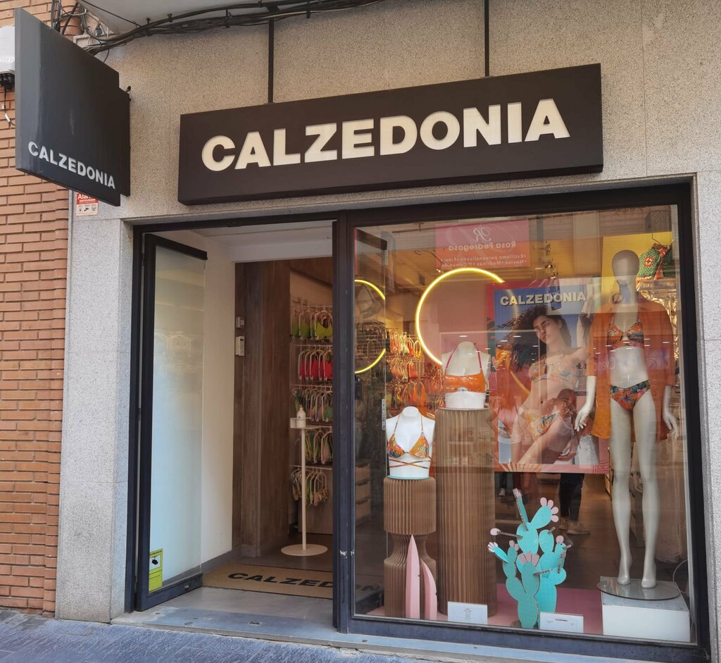 Giyim mağazası Calzedonia, Endülüs, foto