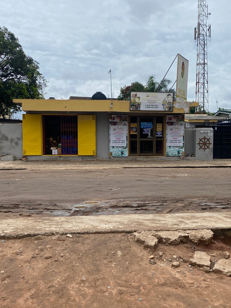 Pasta, şekerleme ve tatlı Flodys Cake Palace, Akra, foto