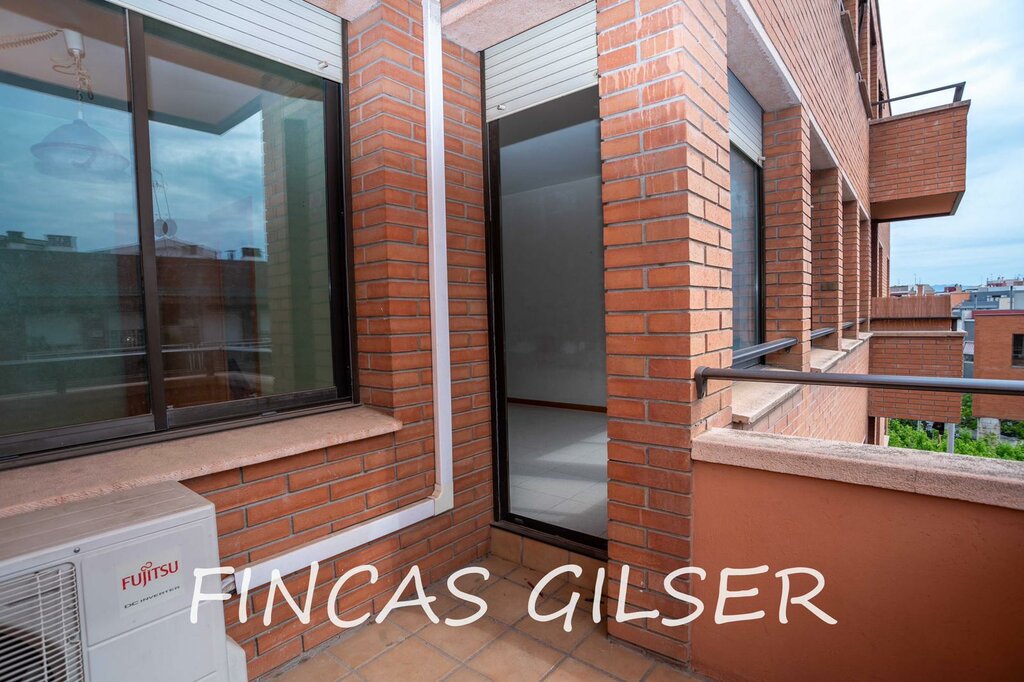 Gayrimenkul yönetimi Fincas Gilser-Inmobiliaria EN Poblenou, Barselona, foto