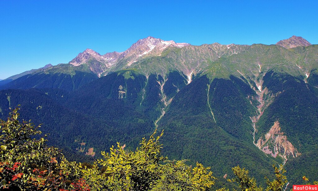 Dağ zirvesi Brezhneva Peak, Soçi, foto