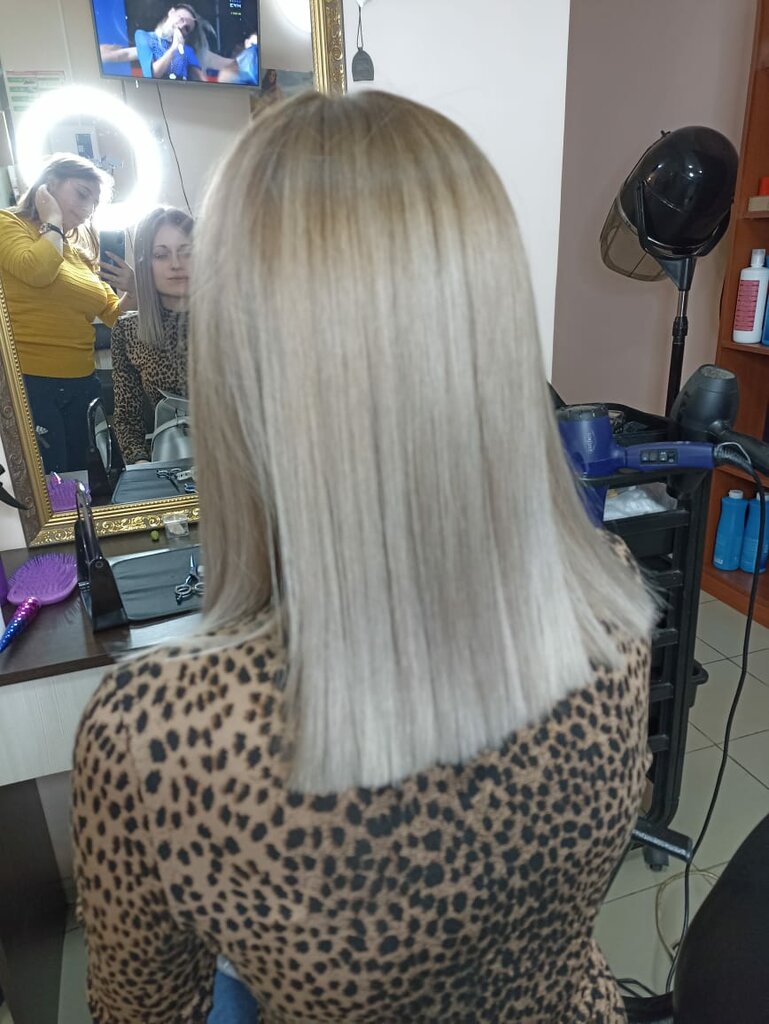 Kuaförler Парикмахерская, Şçerbinka, foto