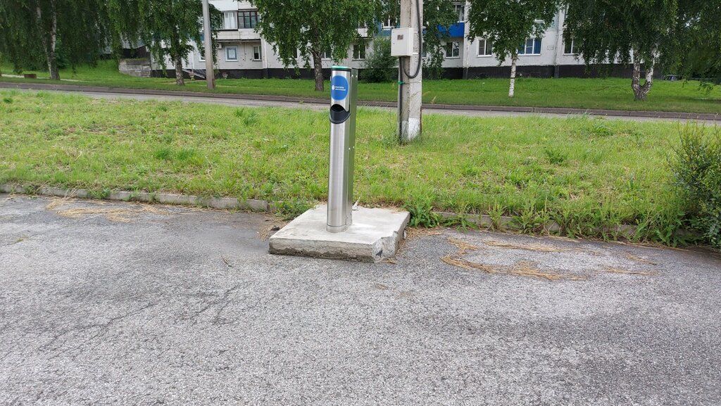 Elektrikli oto şarj istasyonları МРСК Сибири, Novokuznetsk, foto