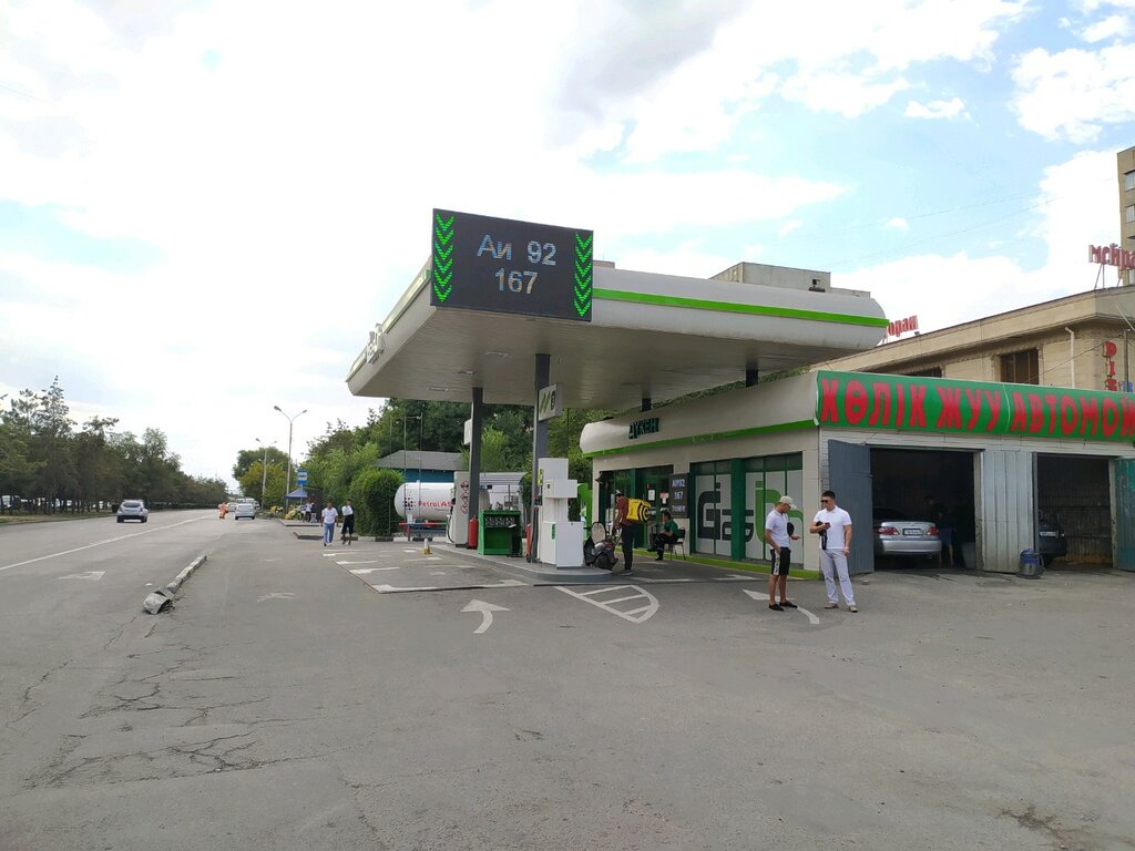 Otogaz dolum istasyonu Petrol Asia, Almatı, foto