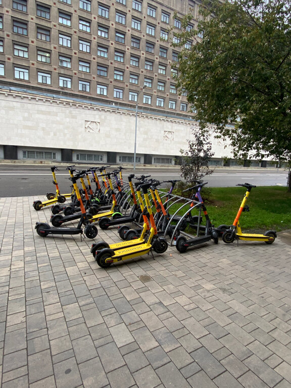 Bisiklet park yerleri Велосипедная парковка, Moskova, foto