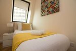 Stayzo Castle Penthouse 16- A Clean Fresh Modern Apartment With Free Wi-fi (England, City of Southampton, Southampton, Old Town), kısa süreli konaklama  Southampton'dan
