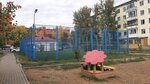 Sports Ground (Astana, 4-shi shaǵyn aýdan), spor alanı  Astana'dan