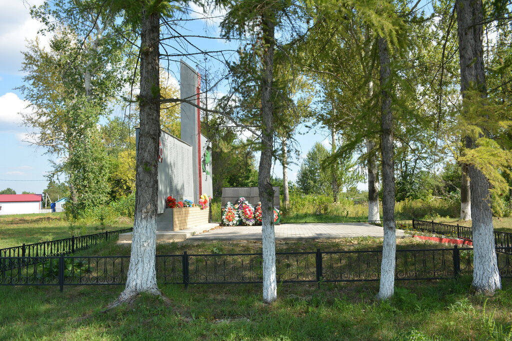 Anıt, heykel Участникам Великой Отечественной войне, Tümen (Tiumenskaya) oblastı, foto