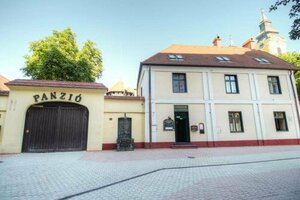 Play Pub (Hajdú-Bihar vármegye, Debrecen, Szent Anna utca), otel  Debrecen'den