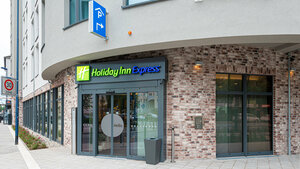 Holiday Inn Express Offenbach (Berliner Straße No:174, Offenbach am Main), otel  Offenbach am Main'dan