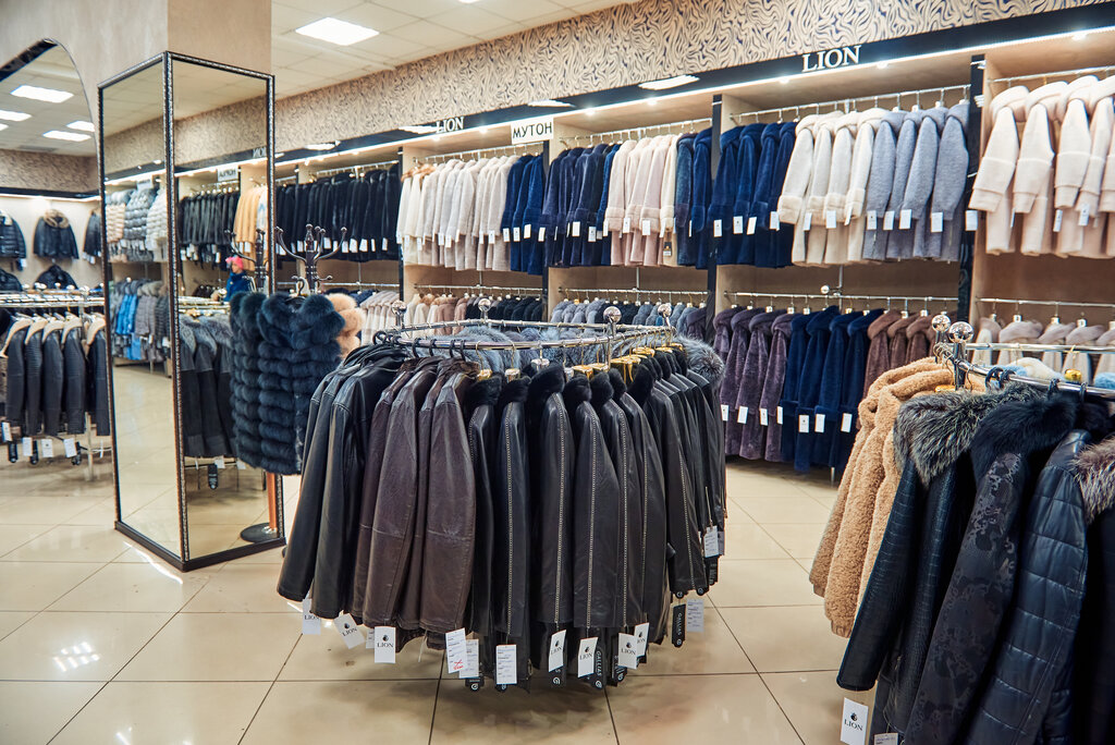 Kürk ve deri giyim mağazaları Lion, Omsk, foto