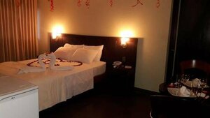 Boulevard Plaza (Departamento de Ucayali, Provincia de Coronel Portillo, Pucallpa), otel  Pucallpa'dan