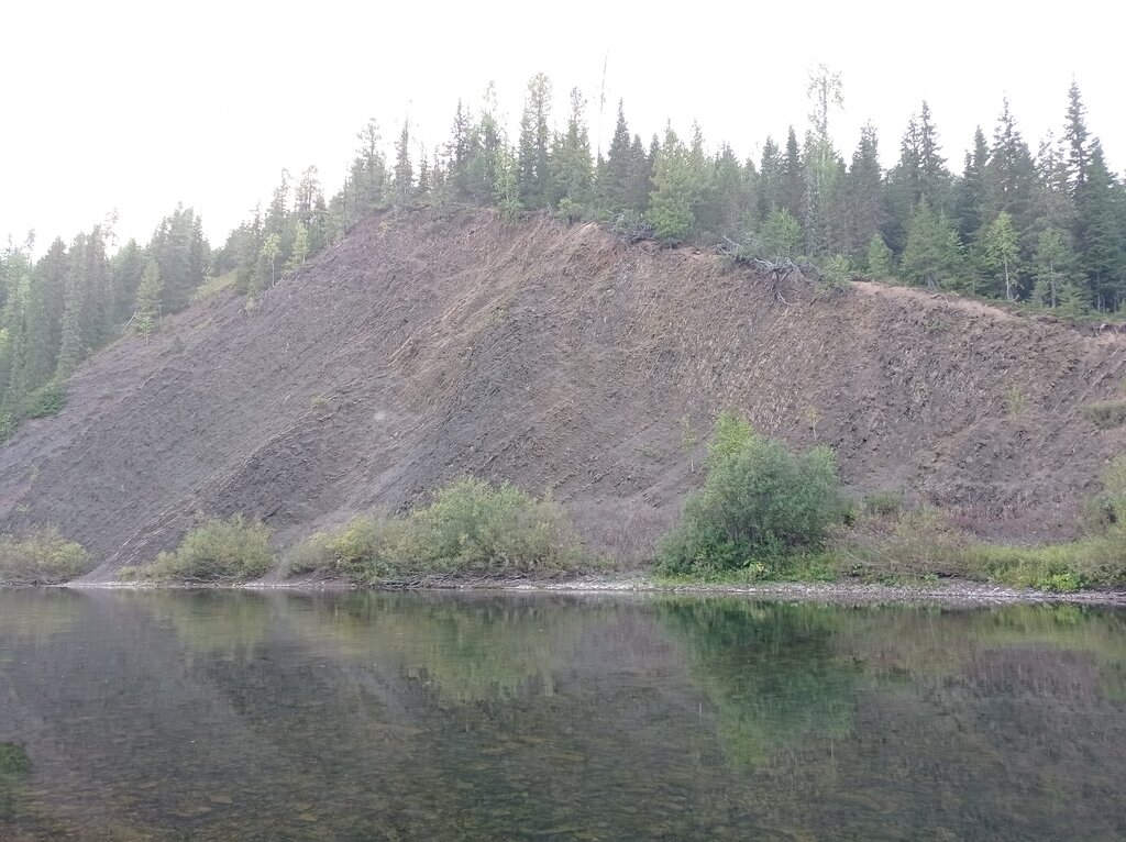 Dağ zirvesi Скала Бурундук, Permski krayı, foto