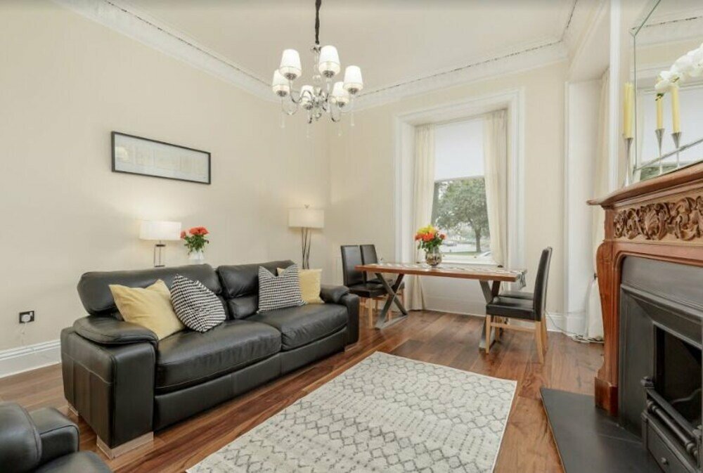 Otel Stunning Ground-floor 2bedrm New Town Apt, Edinburgh, foto