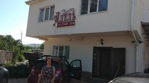 Adel (prospekt Pobedy No:126В, Kislovodsk), otel  Kislovodsk'tan