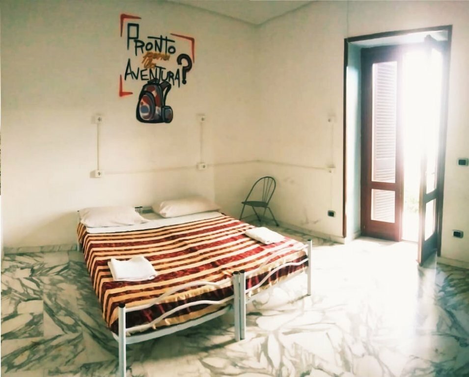 Pansiyonlar, hosteller Los Mochileros - Age Limit 18-28, Napoli, foto