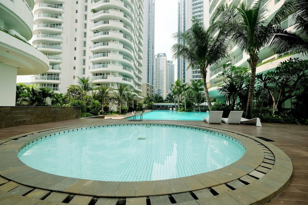 Otel 1br Apartment with Golf View @ The Royale Springhill, Cakarta, foto
