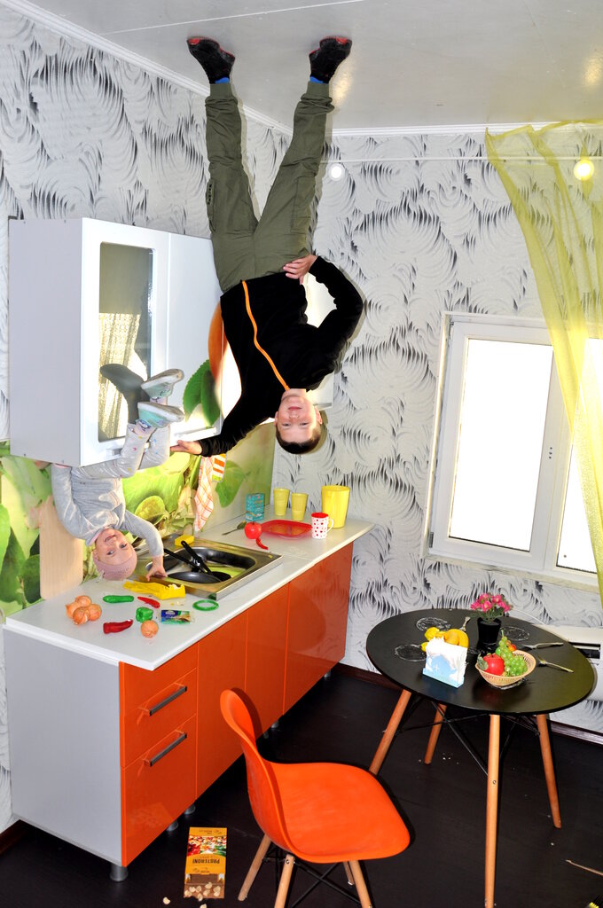 Atraksiyon Дом перевёртыш, Sudak, foto