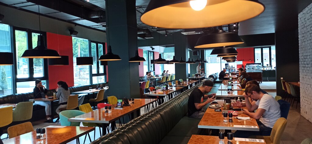 Kafe The Kuhnya gastro-pub, Moskova, foto