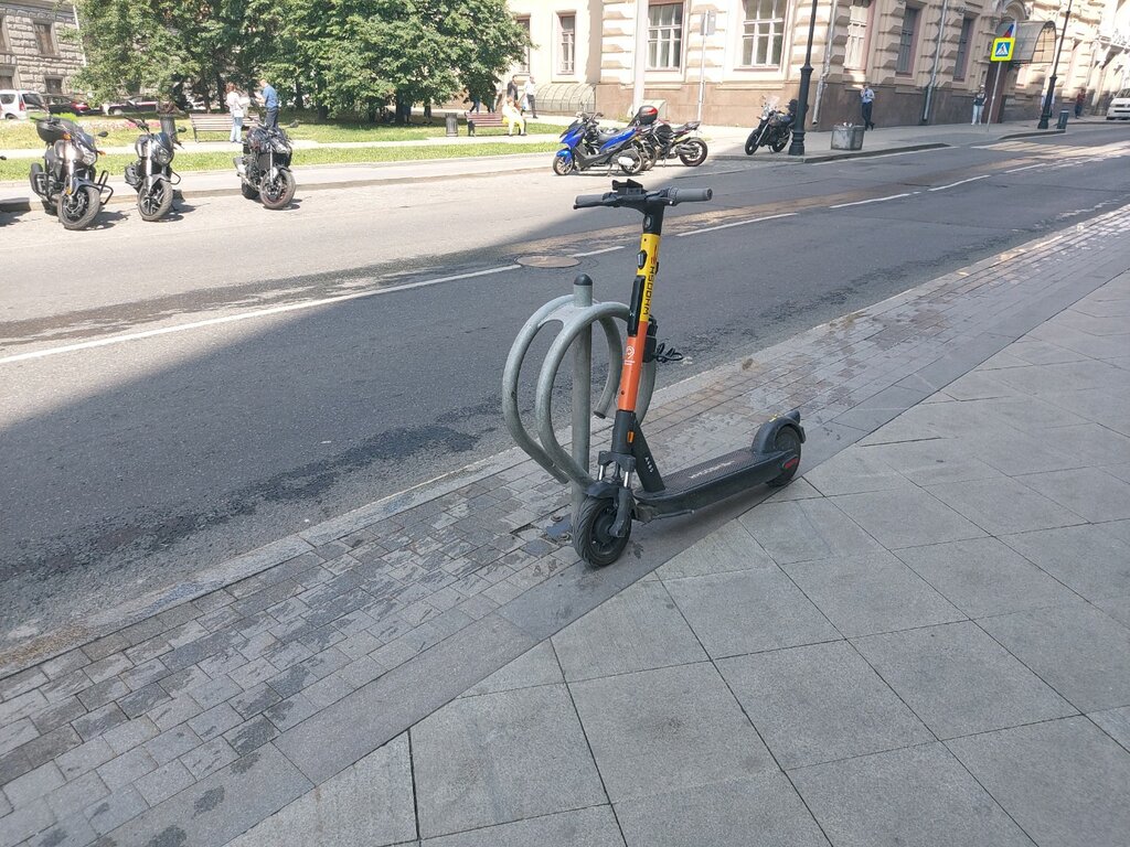 Bisiklet park yerleri Bicycle parking, Moskova, foto