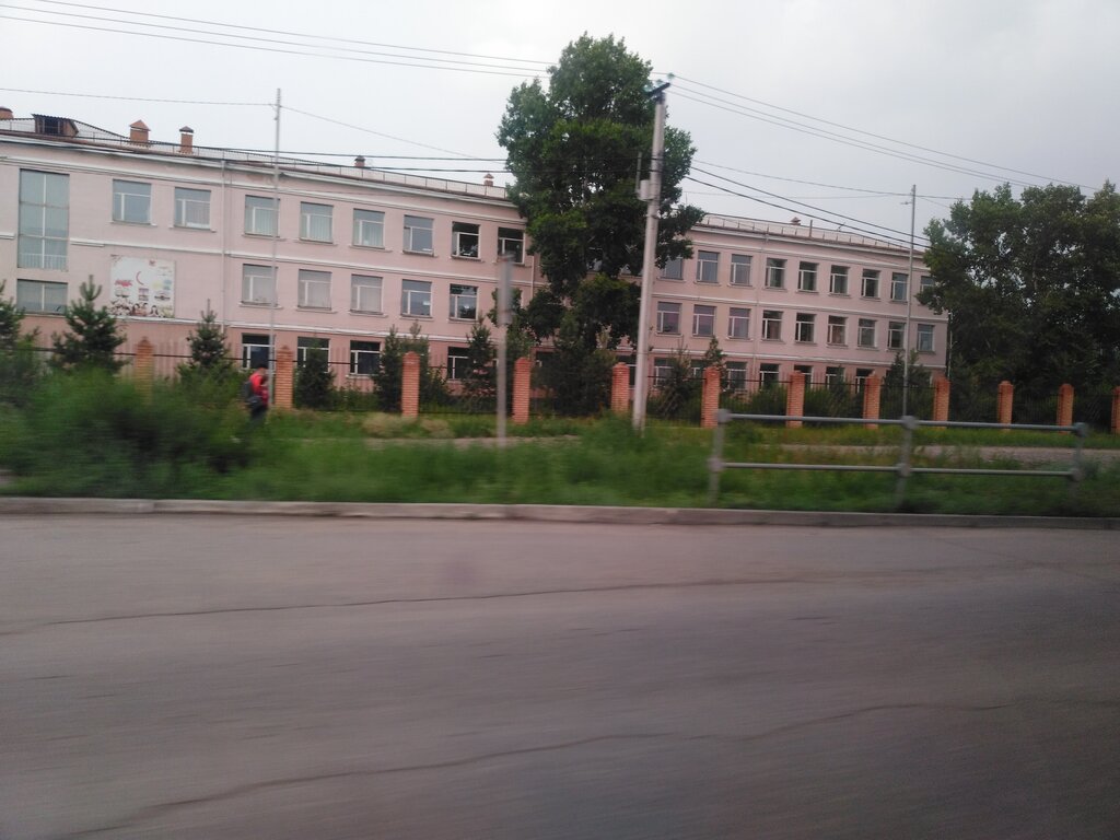 Yatılı okul Республиканская школа-интернат Тувинский кадетский корпус, Kızıl, foto