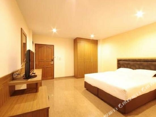 Otel Paragon Suites Resort, Pattaya, foto