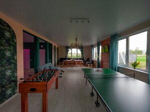 Амбар Хаус (No:31, territoriya Troitskaya Gora, posyolok Troitskaya Gora), otel  Saint‑Petersburg ve Leningradskaya oblastından
