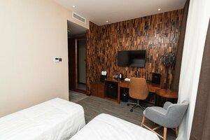 East Astana Hotel (Muhtar Áýezov kóshesi No:12, Astana), otel  Astana'dan