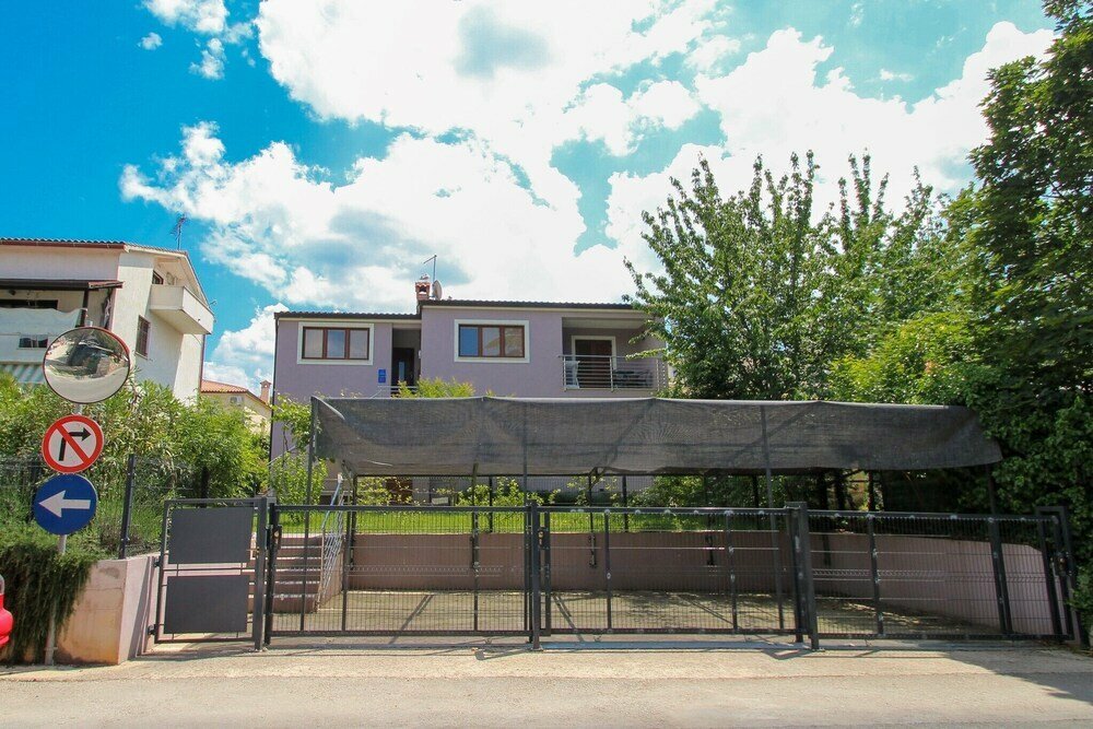 Otel Clai A2 in Novigrad With 1 Bedrooms and 1 Bathrooms, Dünya, foto