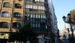 Apartamentos Avenida (Calle Adolfo Rodríguez Jurado No:16, Sevilla), otel  Sevilla'dan