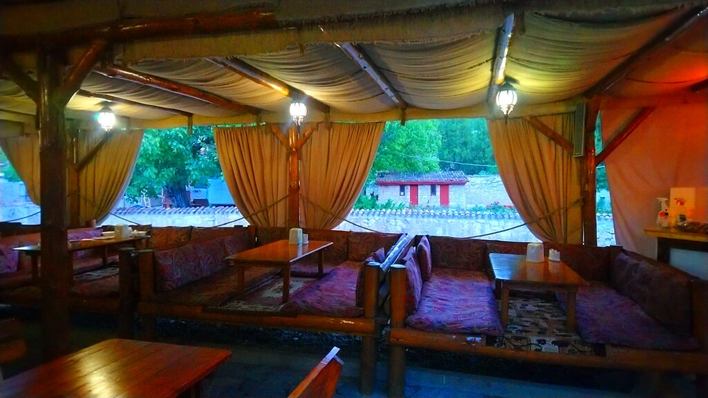 Kafe Sirli Cesme cafe, Bahçesaray, foto